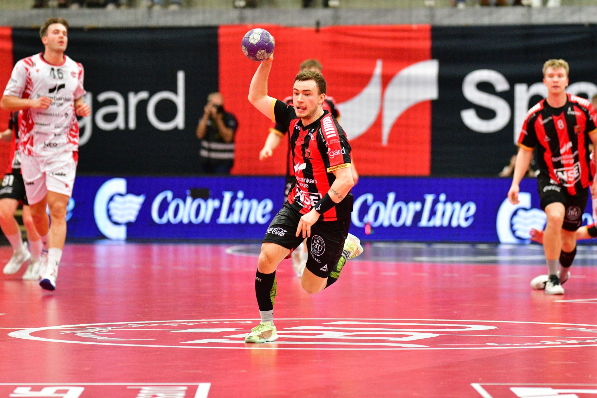 GAUTASON: – Vi trenger energien fra tribunen mot Bergen! – ØIF Arendal